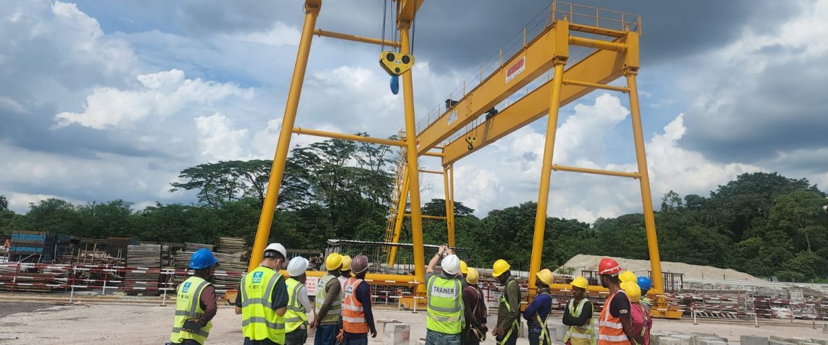 Overhead-crane-safety-operation-training - Interlift